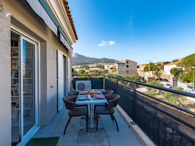 Self-Catering at Résidence les 3C | Villa & Apartment Rentals in L'Ile ...