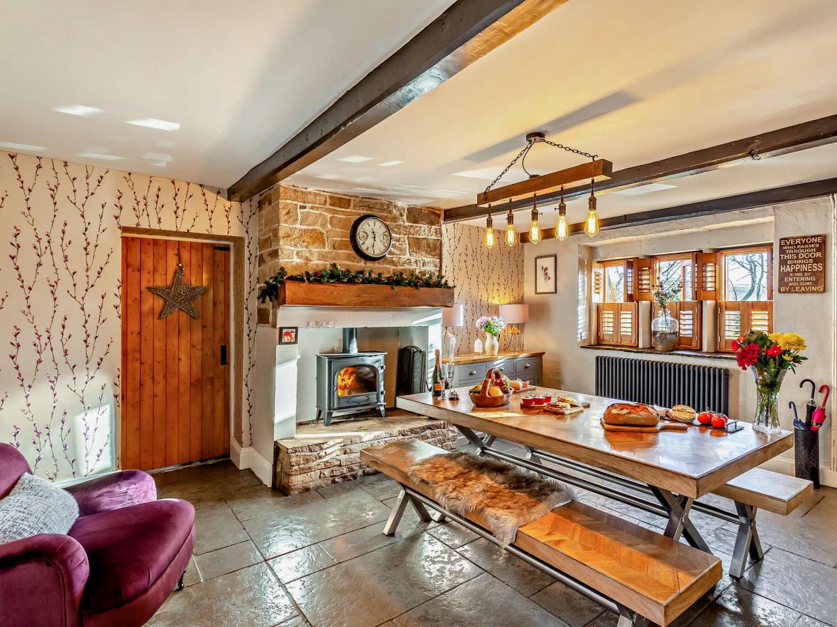 Self-Catering at 4 Bed in Marsden | Holiday Cottages in Huddersfield ...